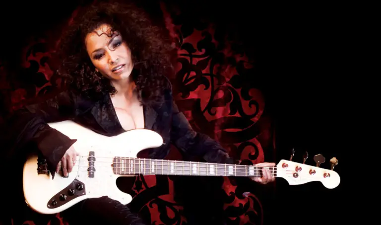 The Best Female Bassists Of All Time Ranked | Return of Rock