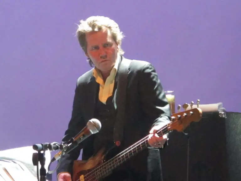 The Best Indie Rock Bassists Of All Time Ranked | Return of Rock