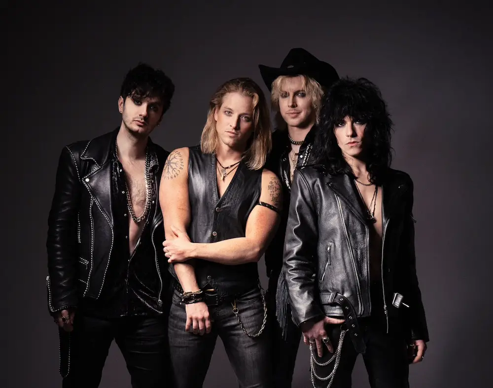 DeVere unleash their ferocious new single 'Surrender' | Return of Rock