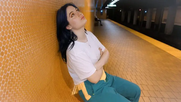 Ash Molloy delivers her driven new single 'Breakdown' | Return of Rock